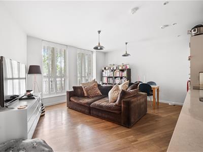 Maypole Court, Bow, E3 Offers In Excess Of £450,000